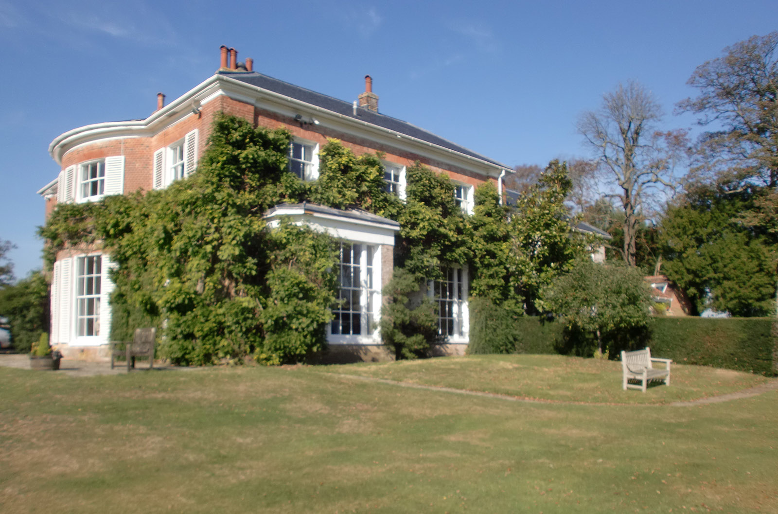 Things you need to know when investing in a listed building - CDMS Sussex